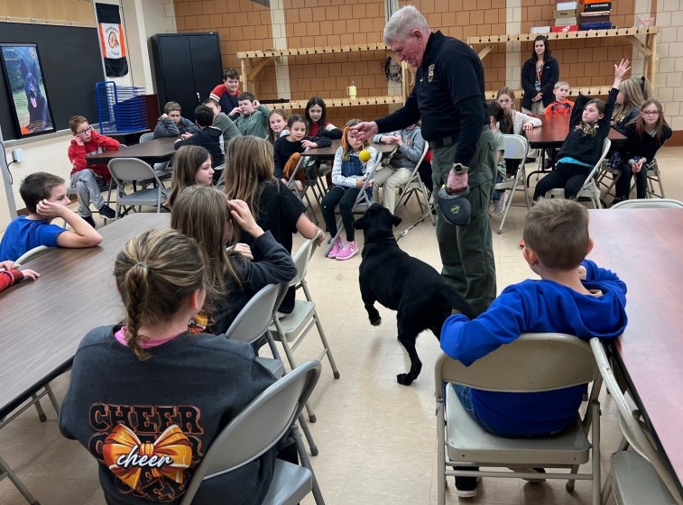 K9s Visit Smethport Fourth Graders – Solomon's Words for the Wise